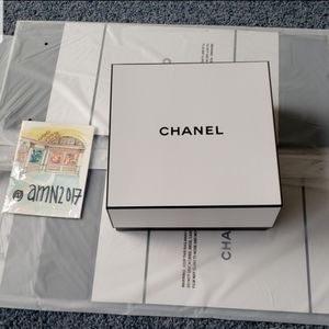 CHANEL | Makeup | Brand New Chanel Gift Box | Poshmark